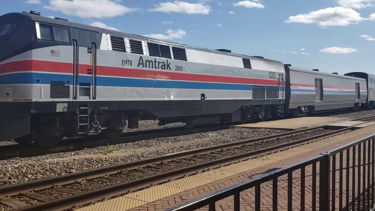 Amtrak Train 167 Leads The California Zephyr Through Mendota IL - YouTube