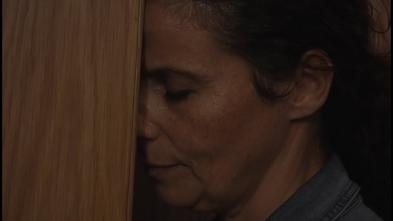 Tender moment of Grace mum and wife of Keira and Matthew. - YouTube