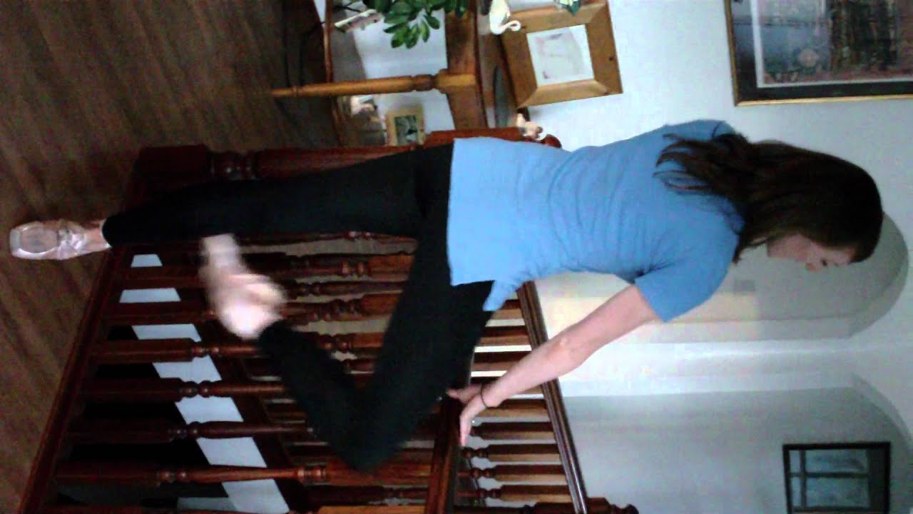 Ballet Intermediate Level - Pointe Echappe - YouTube