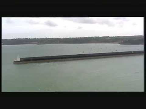 The incredible tide on Jersey in the Channel Islands - YouTube