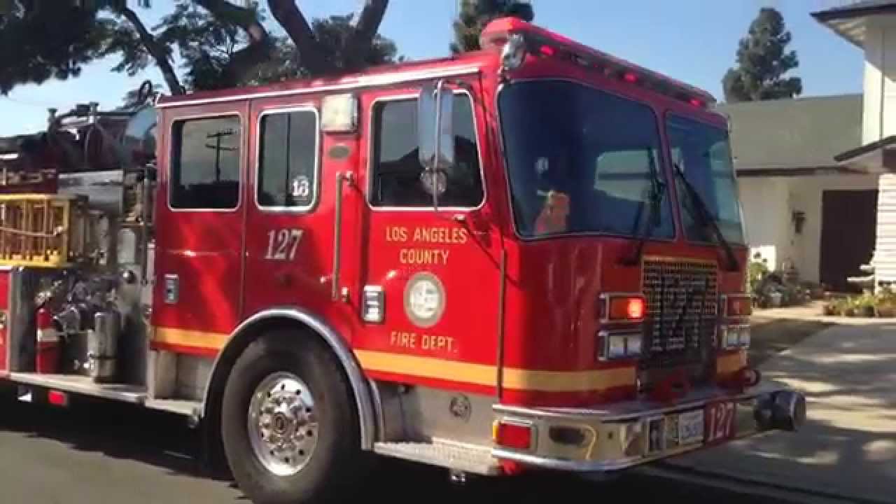 LACoFD engine 127 on scene of a residential fire - YouTube
