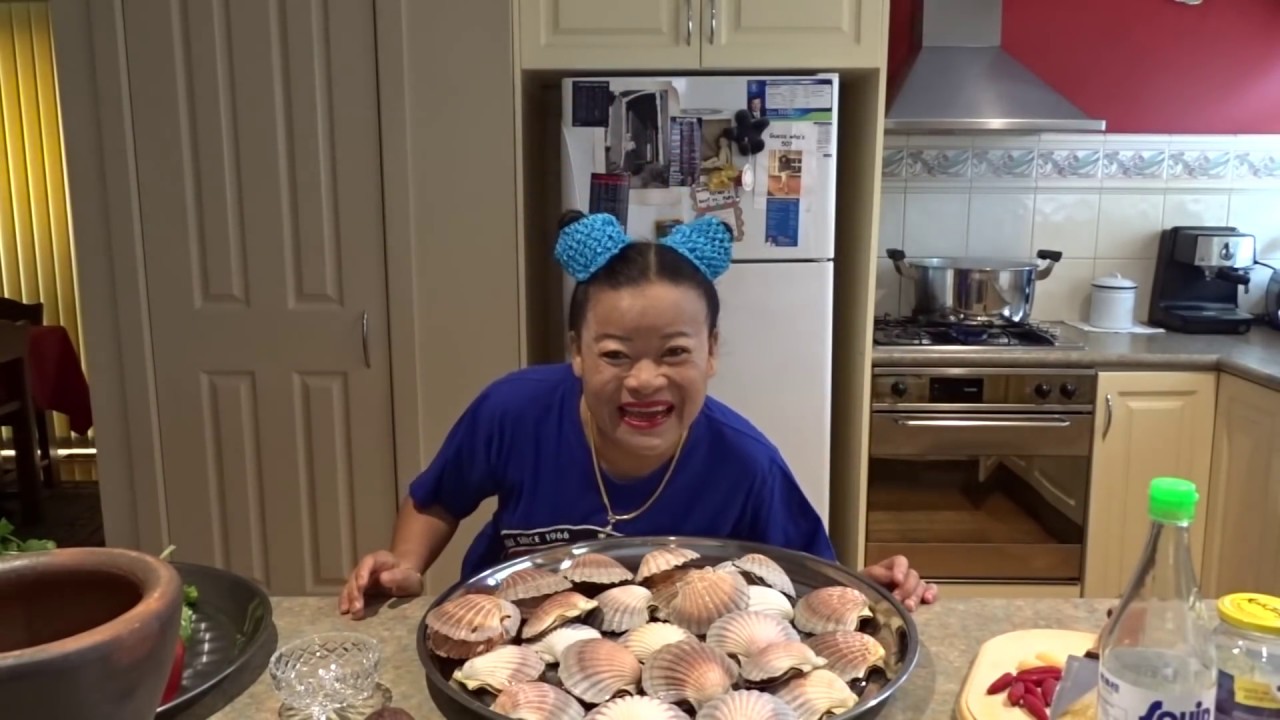 Steamed Giant Shellfish เมียฝรั่งนึ่งหอยยักษ์ทำน้ำจิ้มเสาวรสรสแซ่บ ...