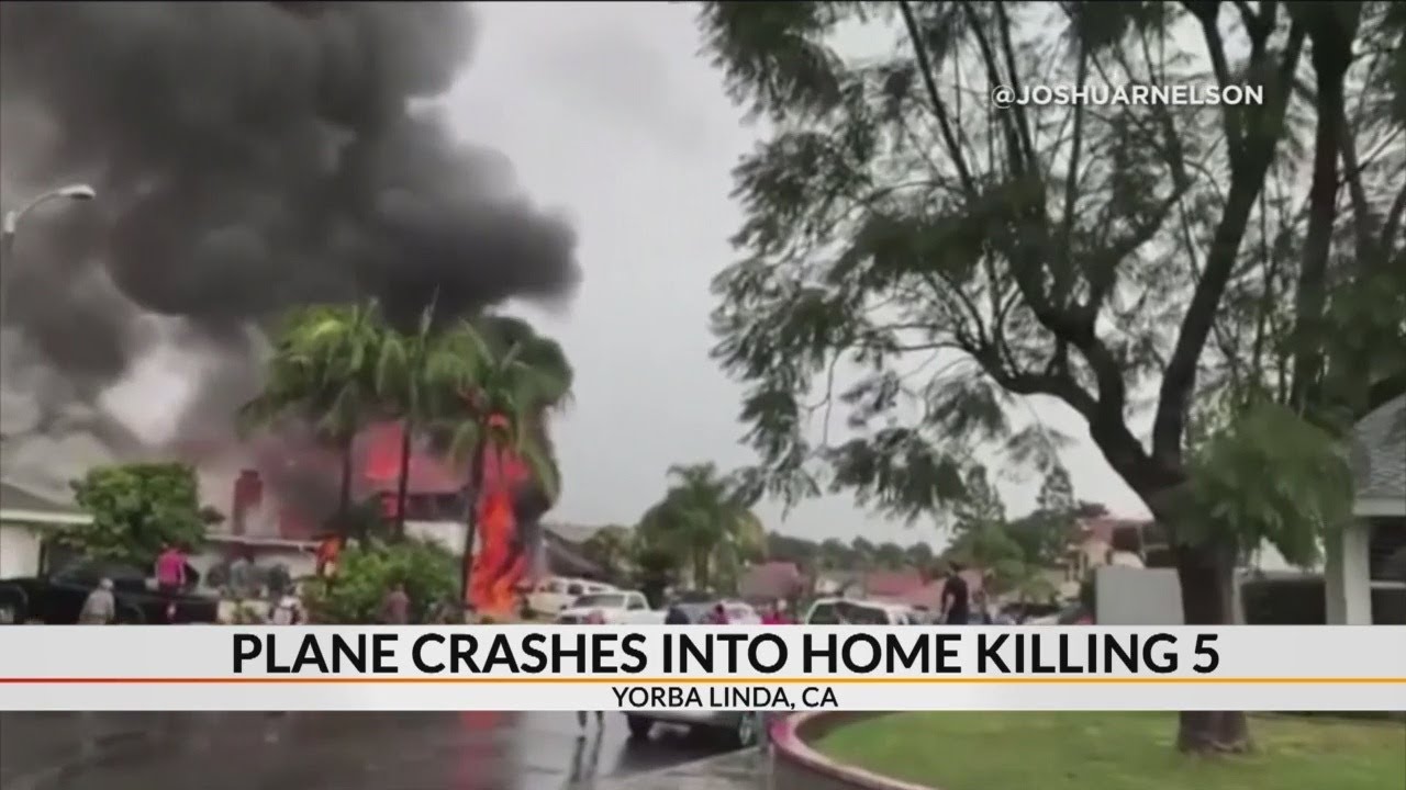 Plane crashes into home killing 5 - YouTube