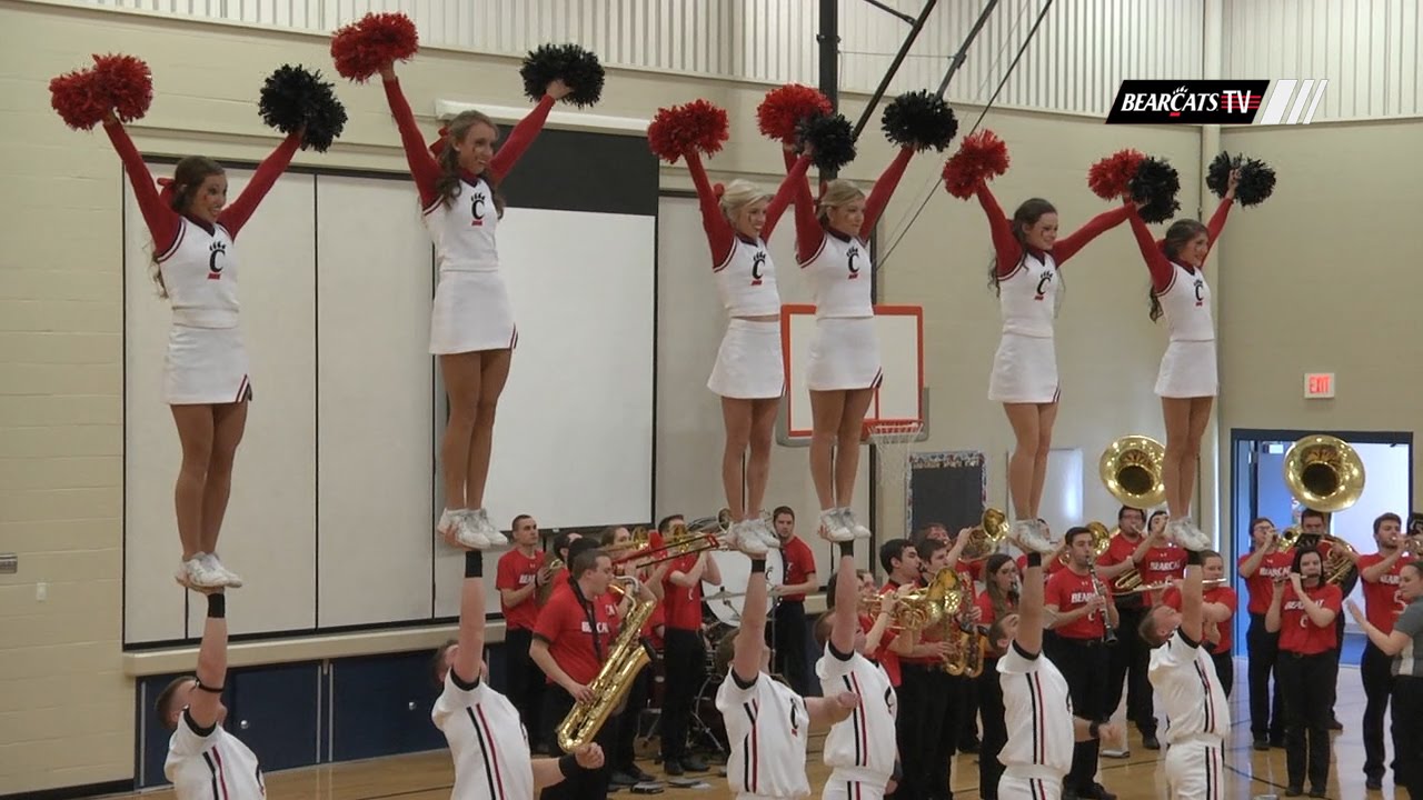 2016 NCAA Tournament: Cincinnati Bearcats Spread Cheer Around Spokane ...