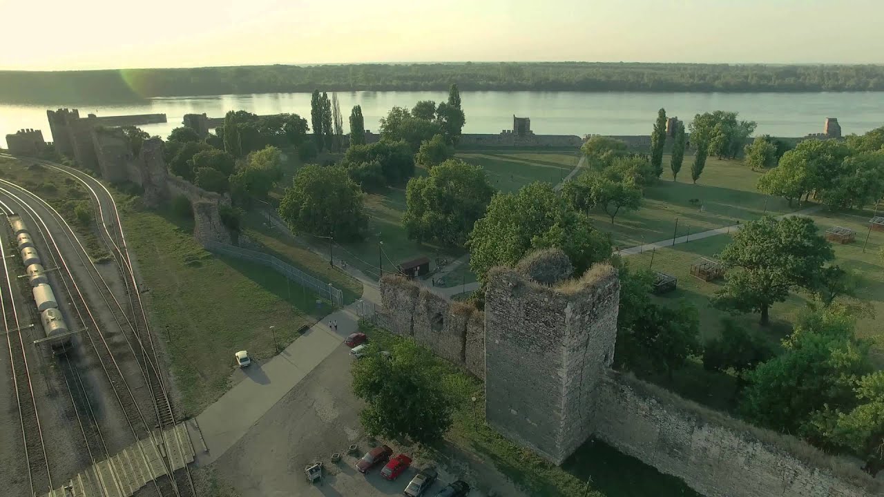 Smederevska tvrđava iz vazduha (4k) - YouTube
