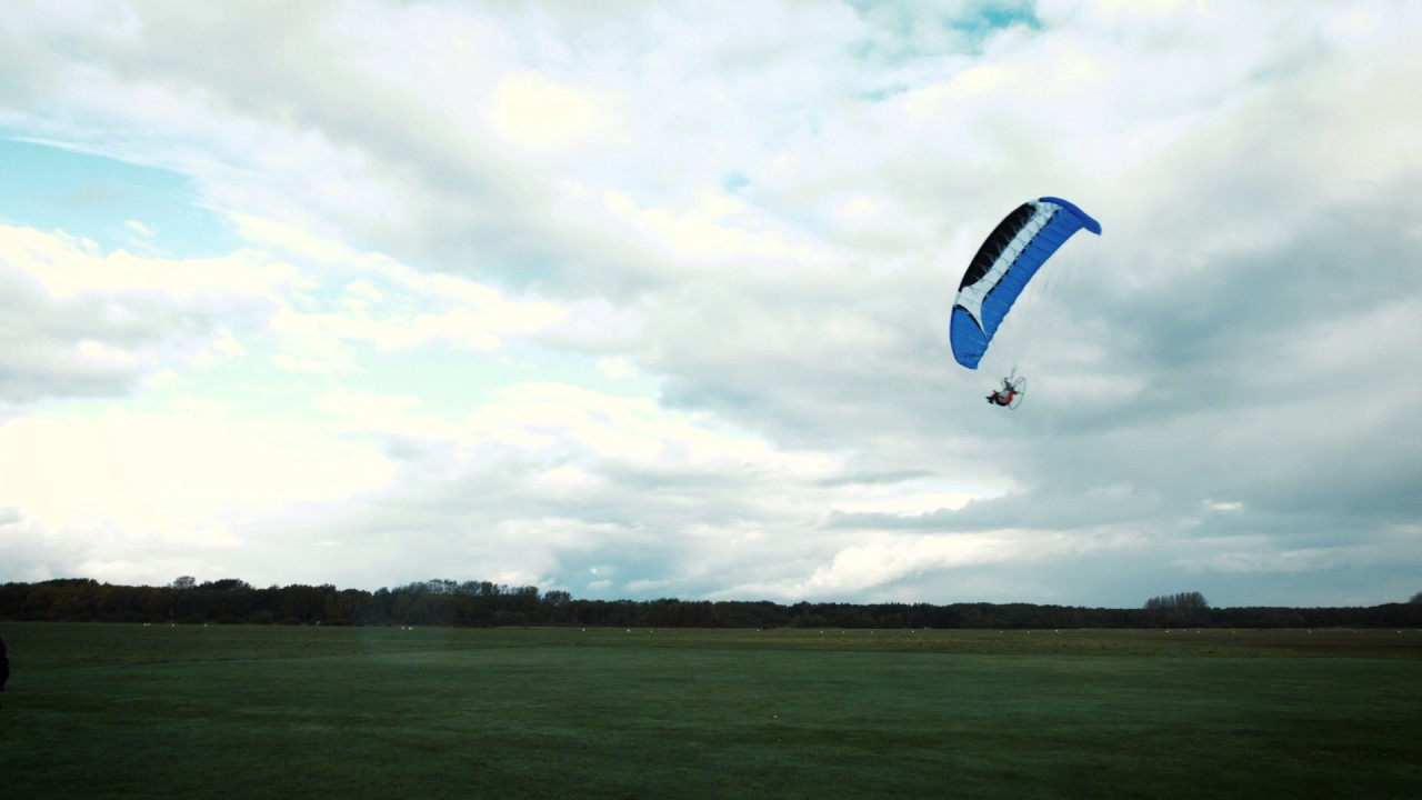 New Rc Paramotor - Huge Backpack XL 5.1mtr SCALE 40%! - YouTube