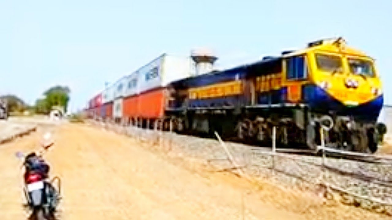 Power 0f Diesel locomotive Alco & WDG4D with Huge Double decker freight ...
