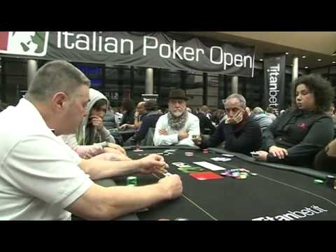 IPO 9 Campione: l'attore Andrea Meo impara il Texas Hold'em - YouTube