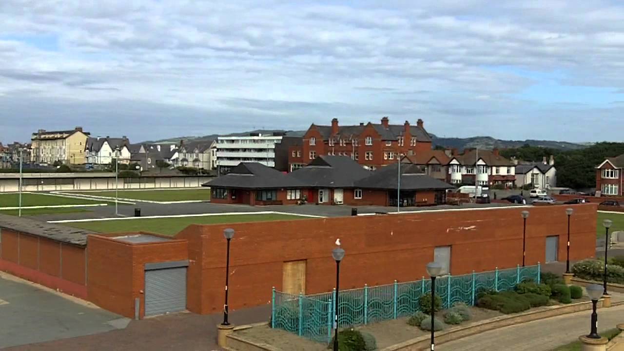 Sea Front, Beach and Promenade, Rhyl, North Wales. - YouTube