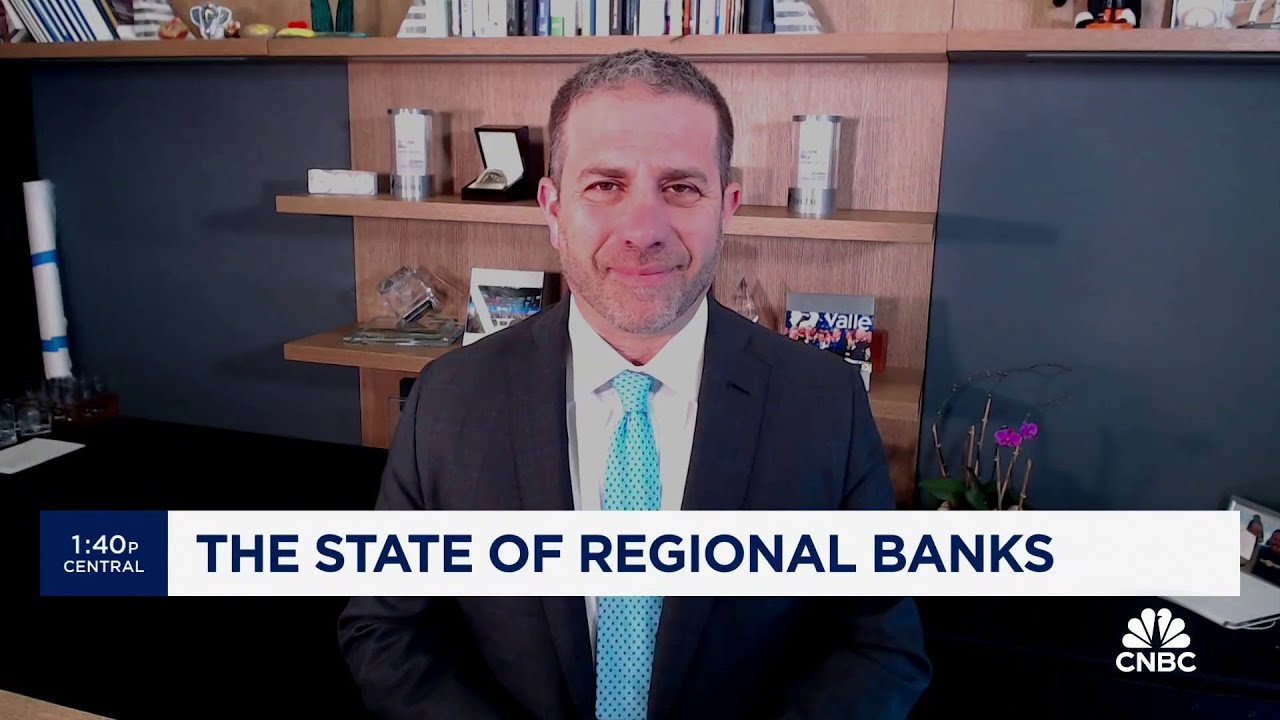 Valley National Bank CEO on NYCB closure and dealings with regulators ...