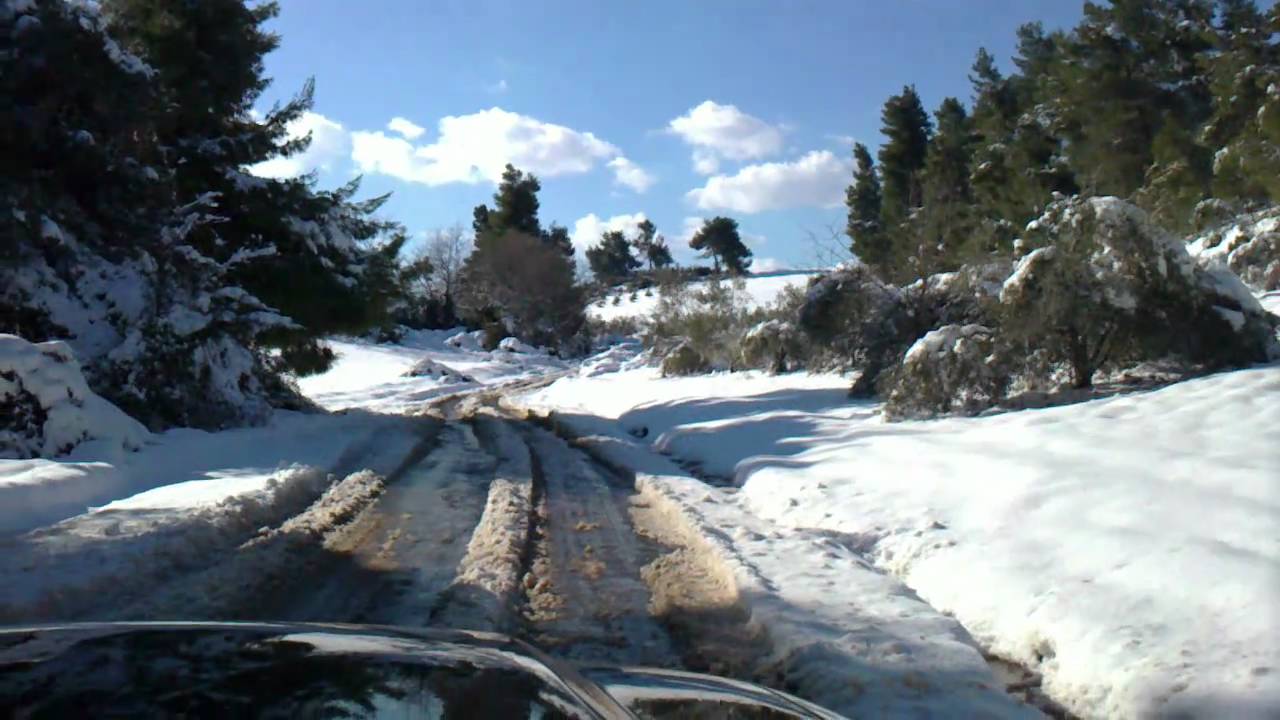 ΧΙΟΝΙΑ ΣΤΟ ΜΑΡΤΙΝΟ - YouTube