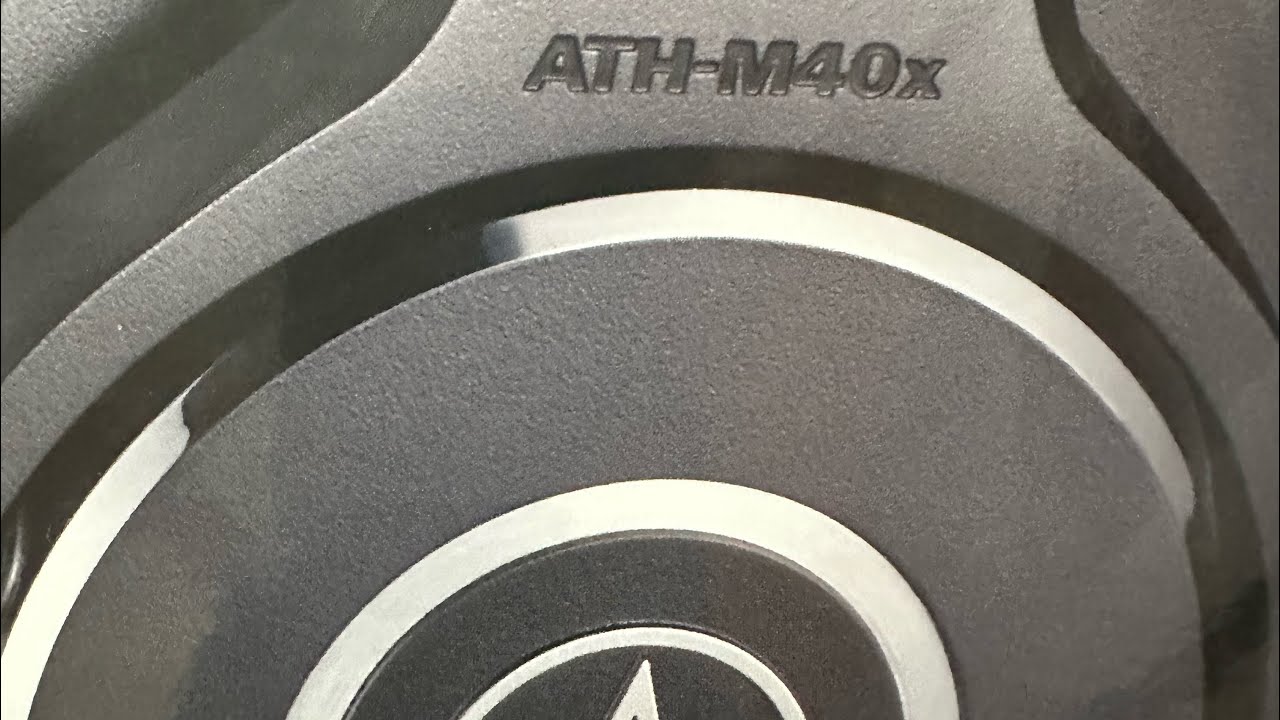 ATH-M40x(review) - YouTube