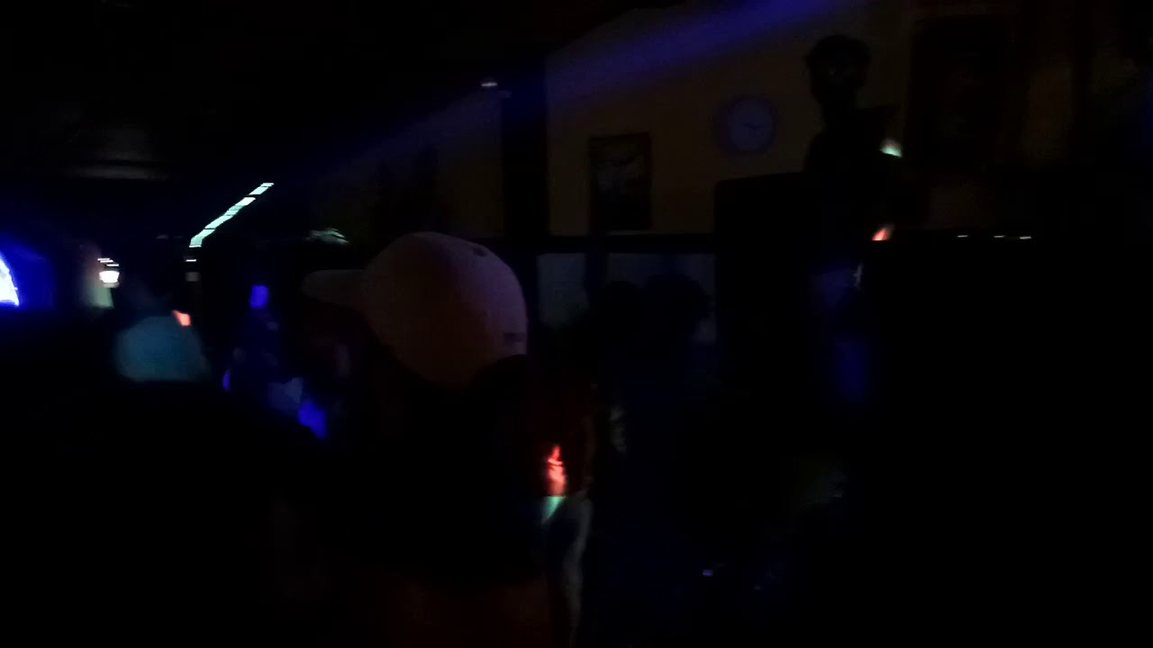 Funky de Bar Hikkaduwa ( Night club party). - YouTube