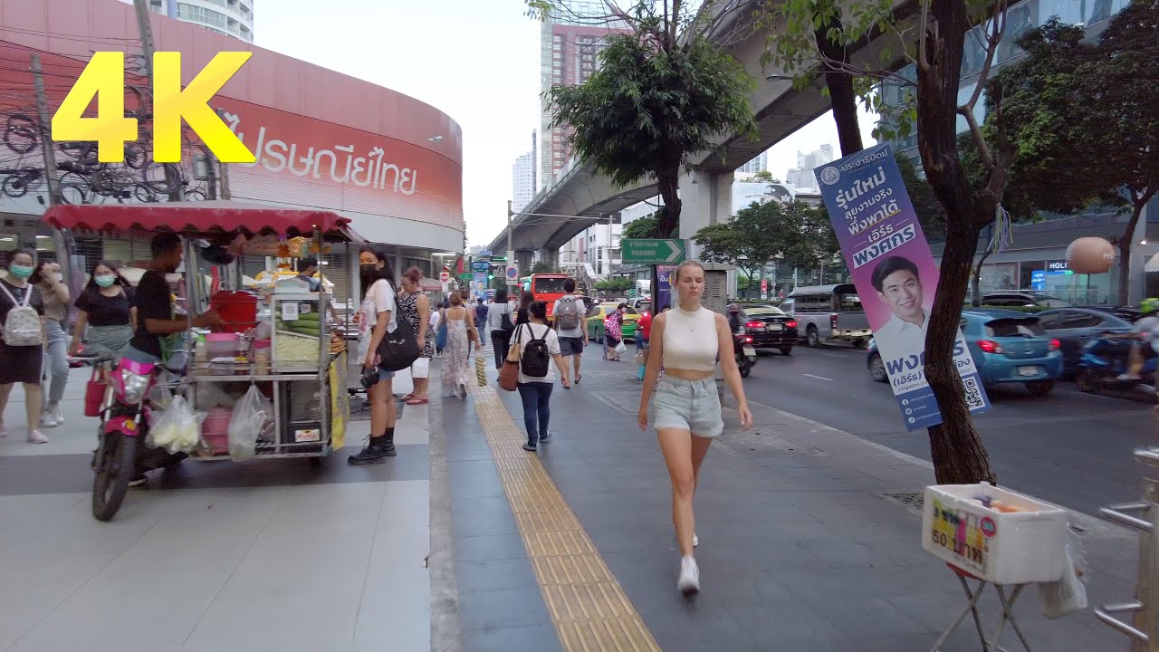 [4K] BTS Phra Khanong and W District in the evening / Bangkok - YouTube