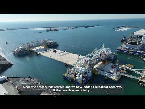 First tunnel element prepared for immersion