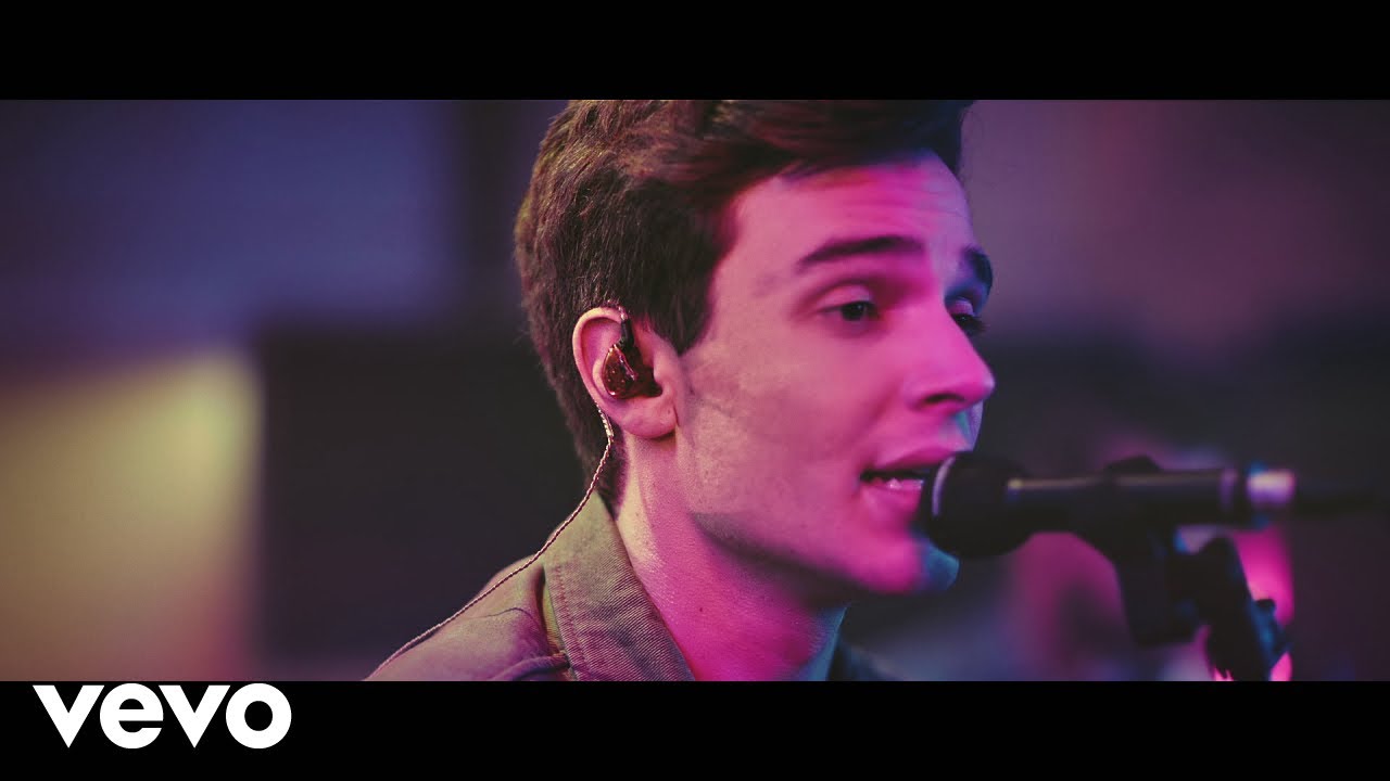 Alejandro Santamaria - Qué Tal (Live/Acoustic Sessions) - YouTube