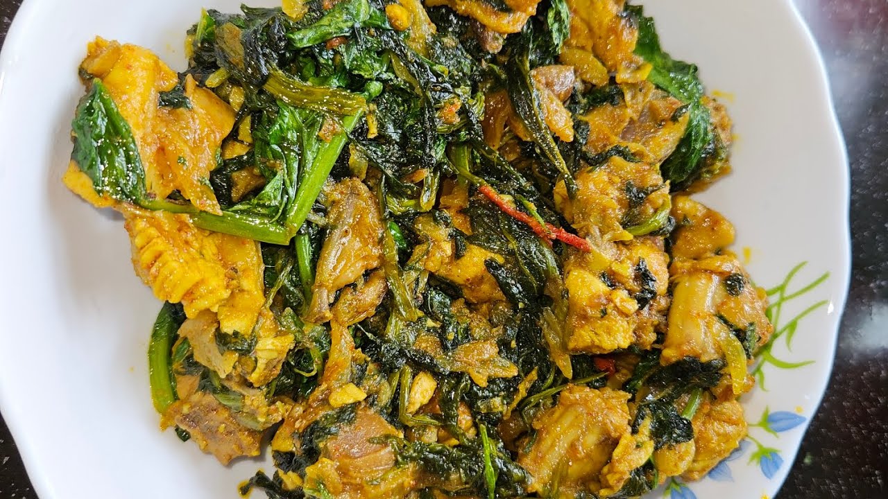 Chicken with lai xaak(brown mustard) recipe | Assamese ethnic food ...