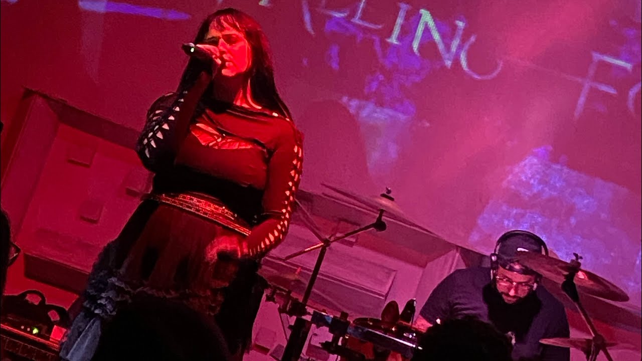 Falling Forever | Evanescence Tribute | Célula Showcase | Floripa - YouTube