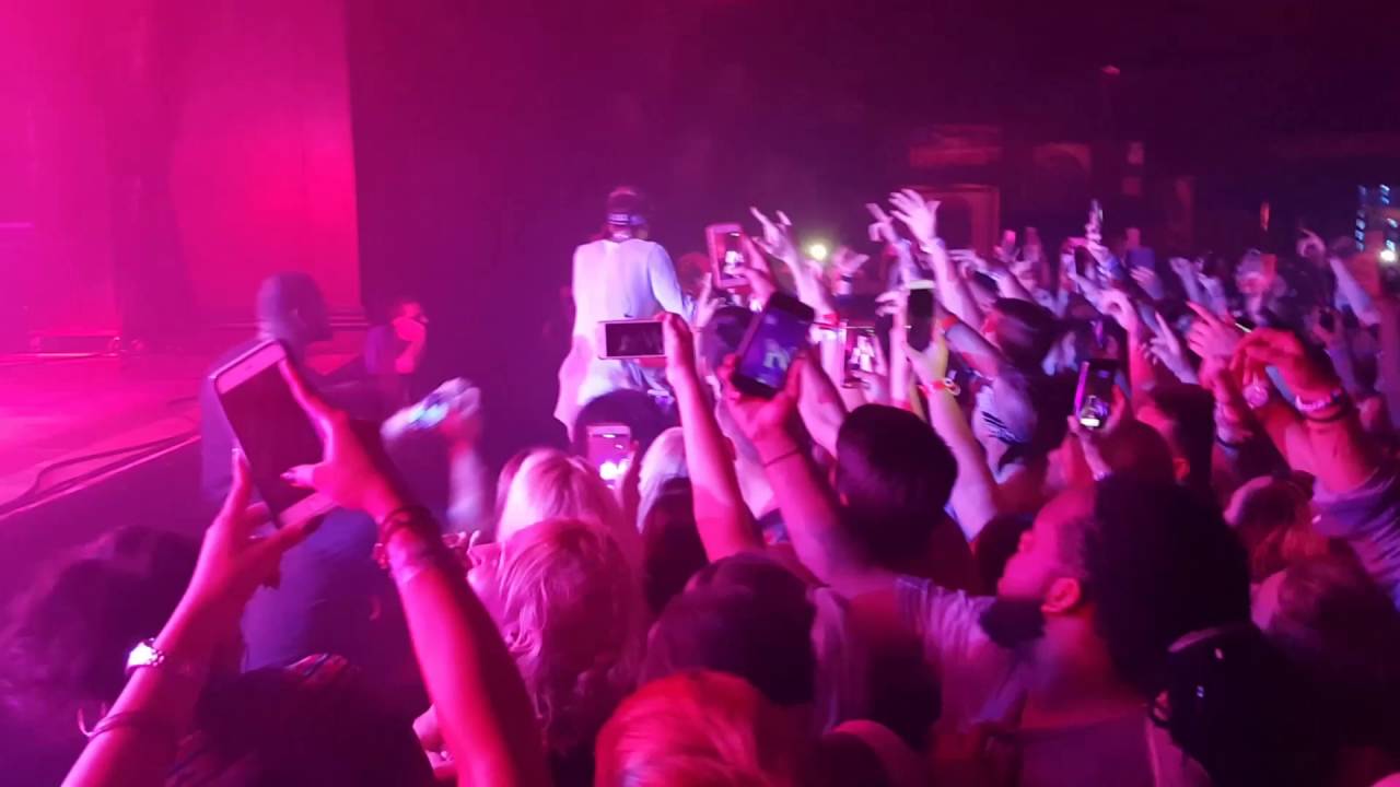 MGK Bad Things Alpha Omega Tour - YouTube
