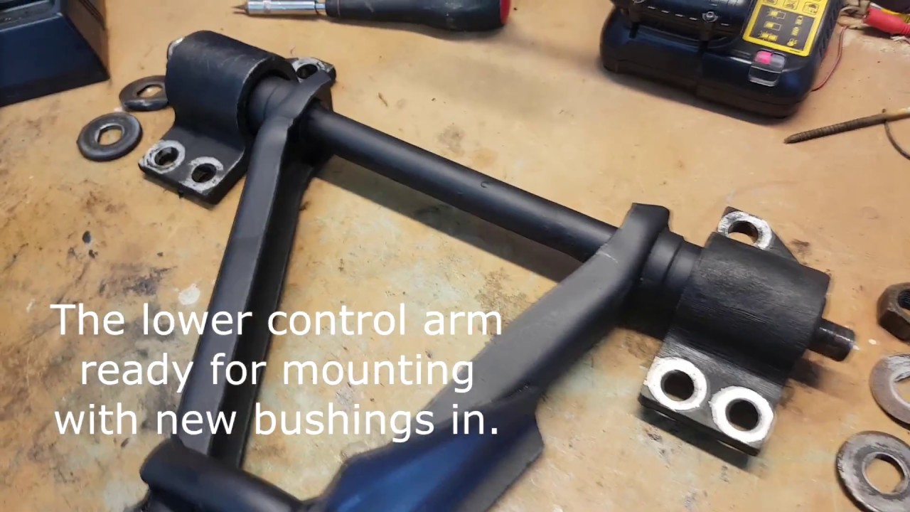 SAAB 900 Classic Convertible. Refreshing front suspension. - YouTube