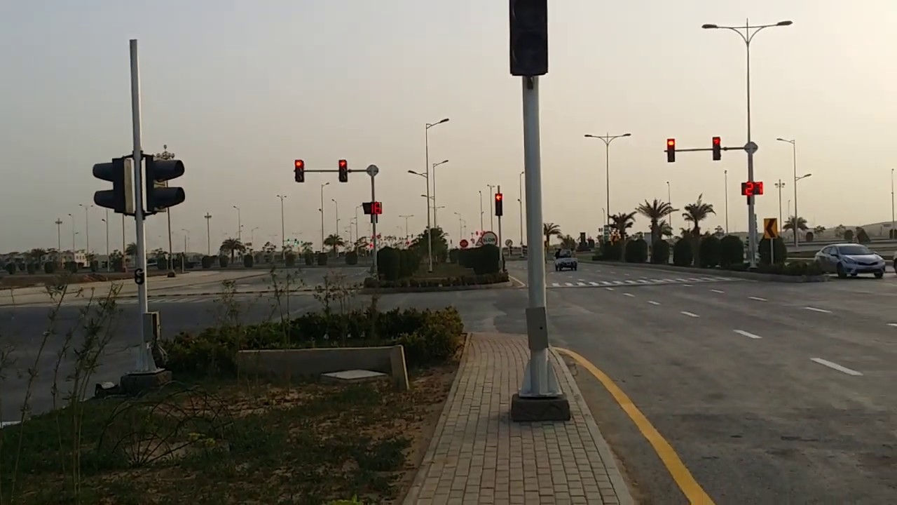 Bahria Town Karachi WVD based Intelligent Traffic Intersections. - YouTube