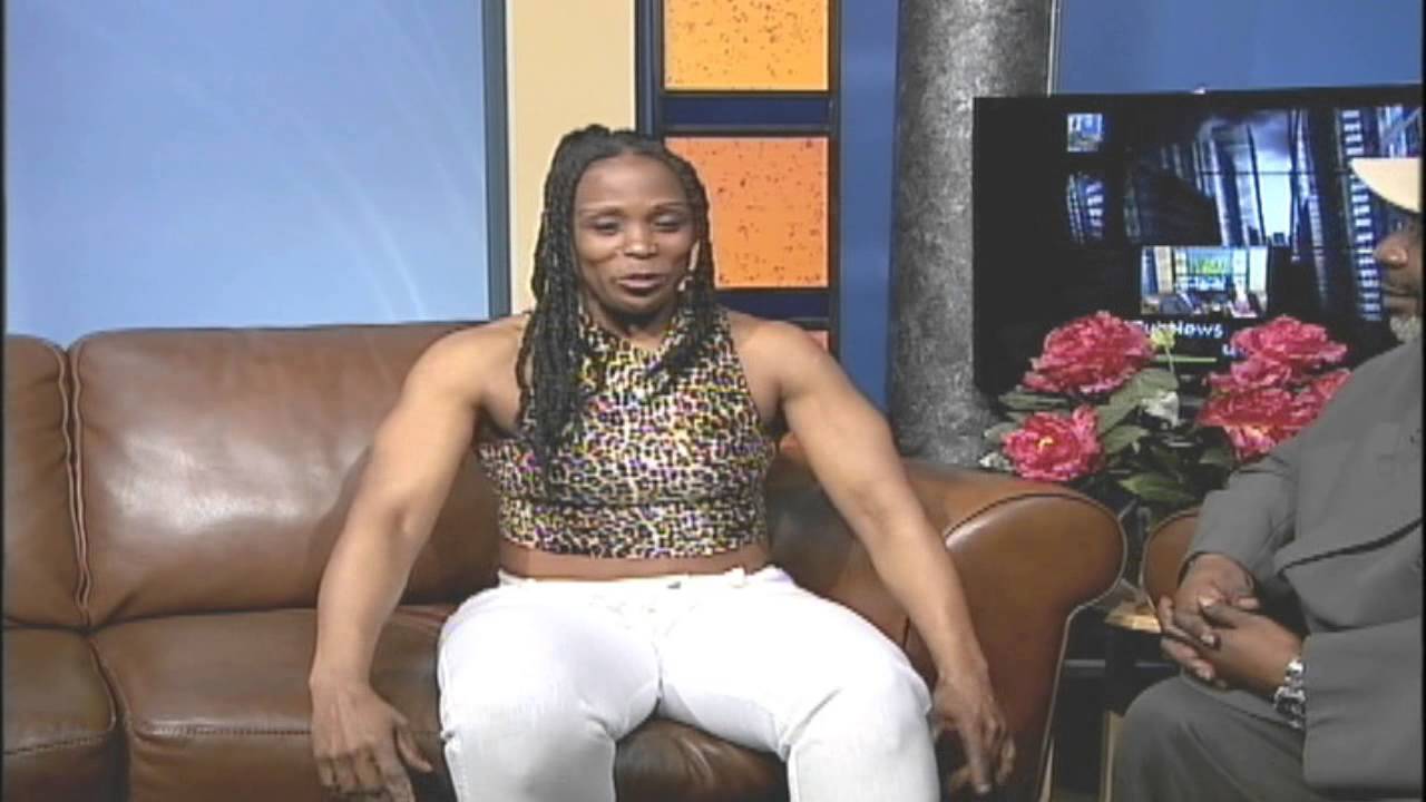 APN TV Media 20 - Interview with Superstar Bodybuilding Model Rotunda ...