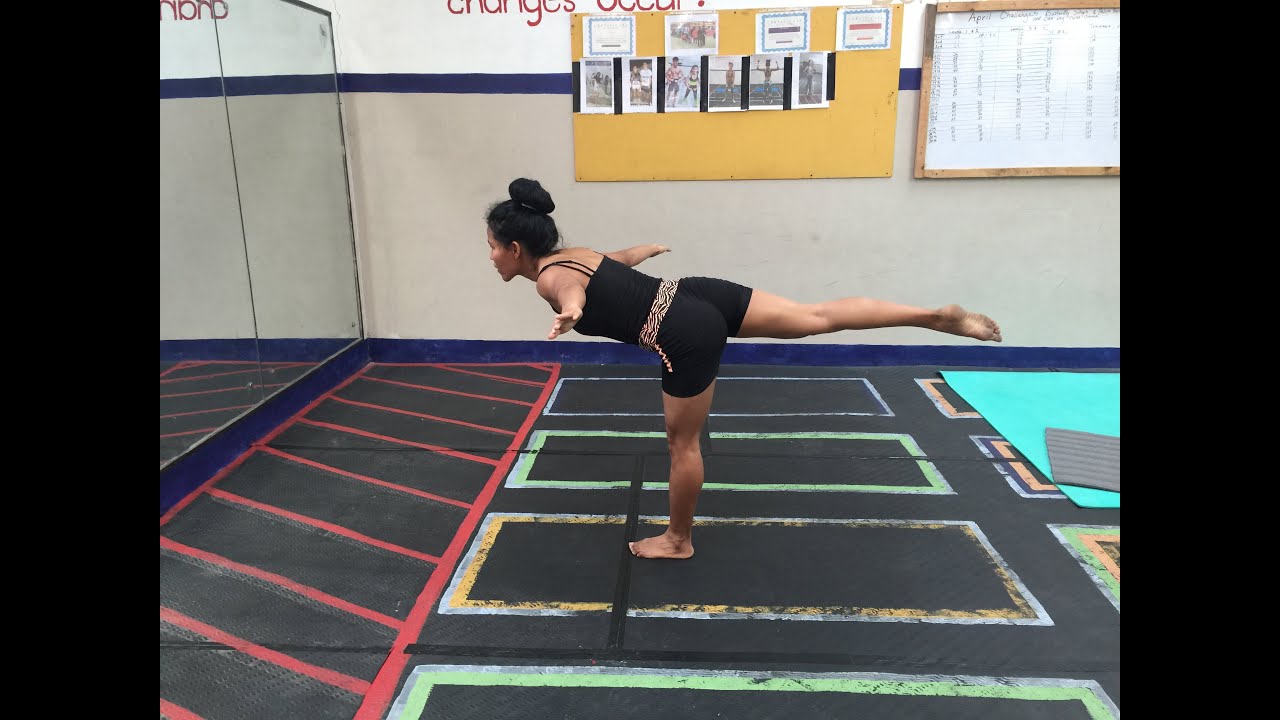 DAY 16 QUARANTINE 30 MINUTE GLUTES AND BACK HOME WORKOUT - YouTube