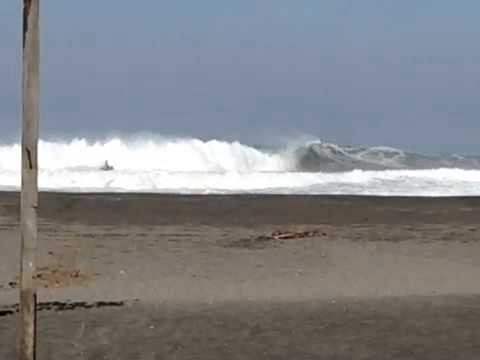 Pascuales step off waverunner surfing - YouTube