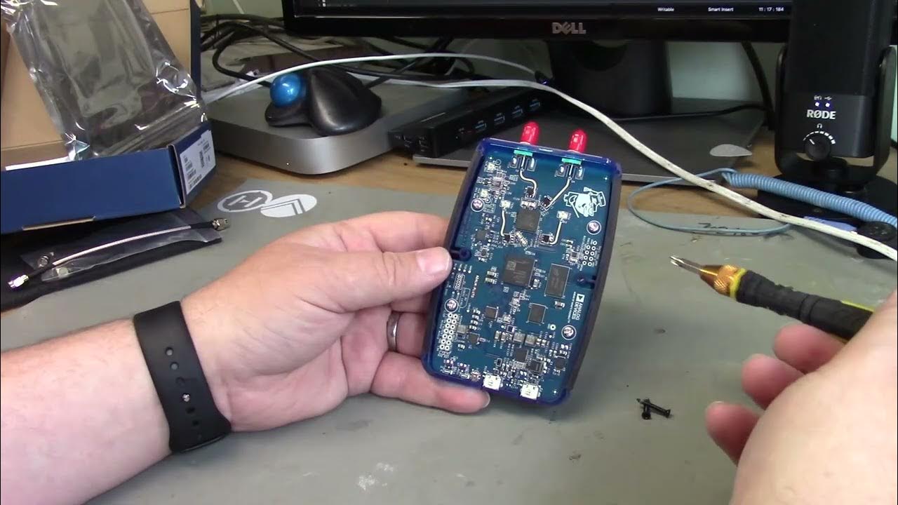 Analog Devices - Adalm Pluto - Unboxing and first looks - YouTube