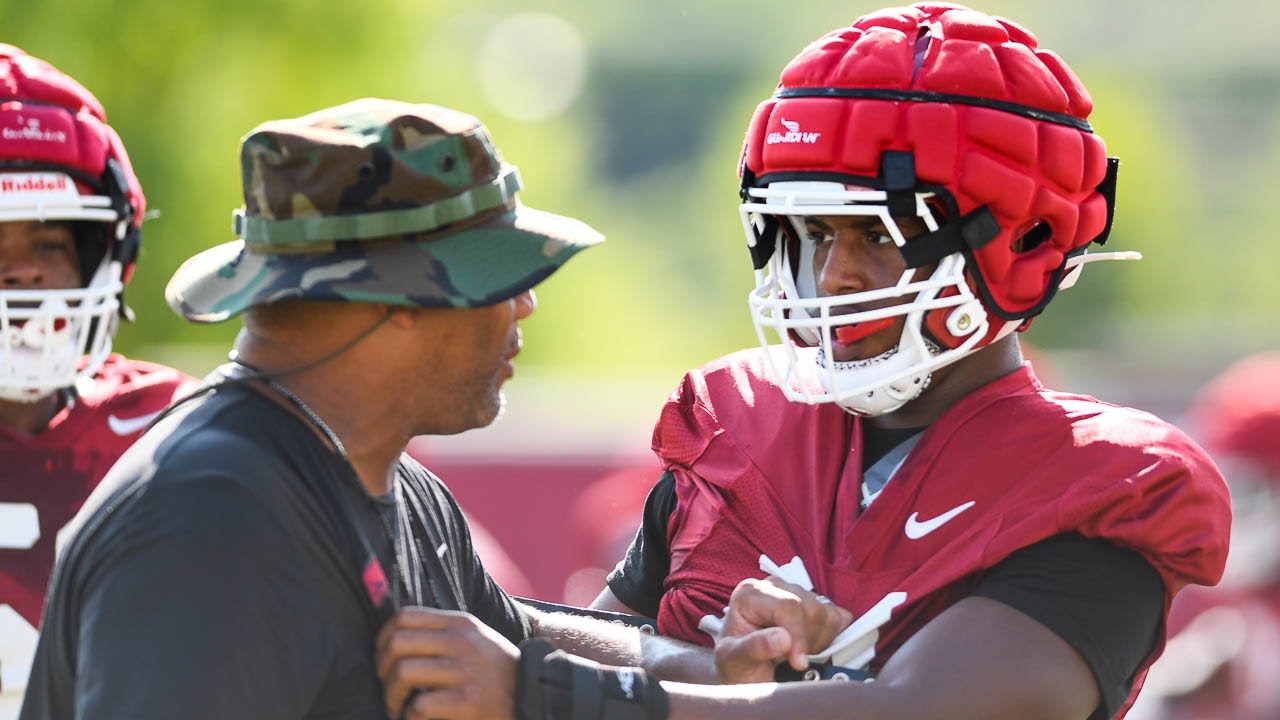 Razorbacks' Jordan Domineck, Jadon Haselwood after Tuesday's practice ...