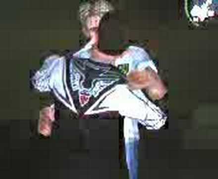 Gay Kiss On Bully - YouTube