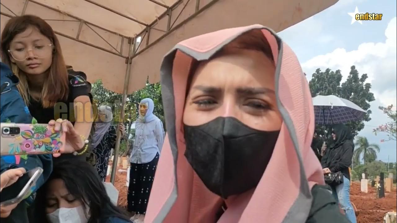 SANG ISTRI UNGKAP PESAN TERAKHIR DARI IQBAL PAKULA SEBELUM BERPULANG - YouTube
