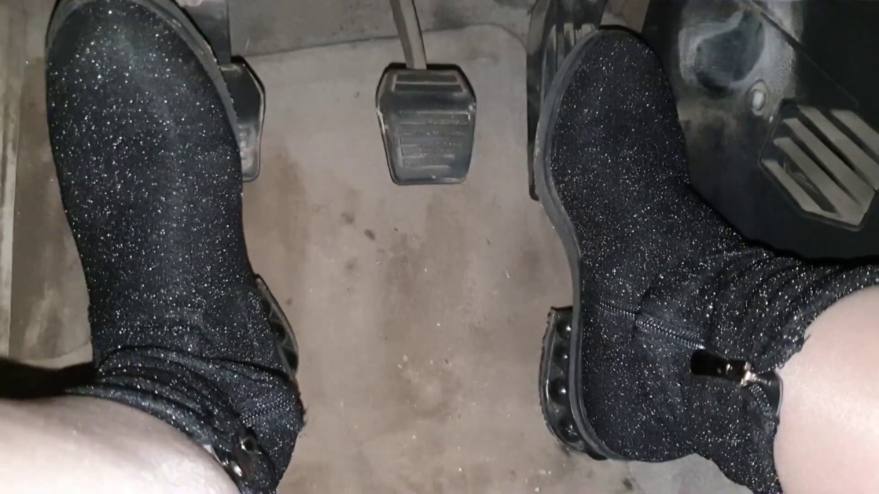 Flat Winter Boots Driving Manual Car PREVIEW - YouTube