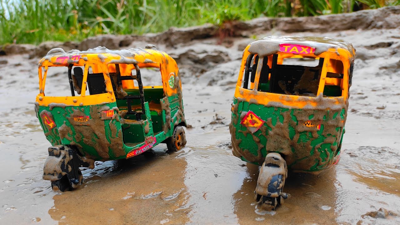 Muddy Autorickshaw |Muddy CNG Auto Rickshaw| Water Jump Muddy Cleaning ...