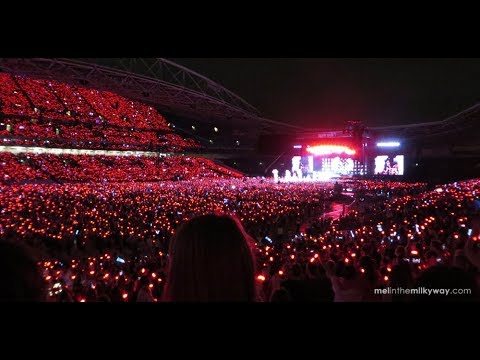 Taylor Swift | Best Crowd of Swifties Moments - YouTube