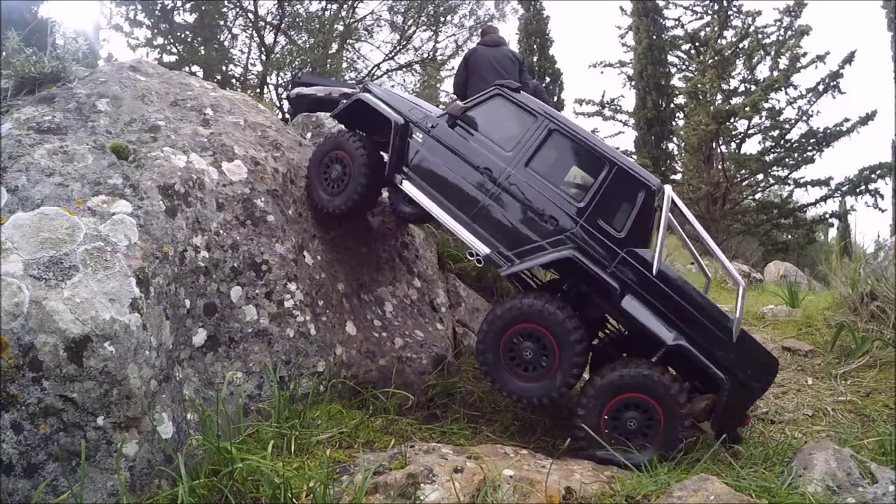 Traxxas TRX-6 Mercedes-Benz G 63 AMG 6x6 1st Crawl test STOCK! - YouTube