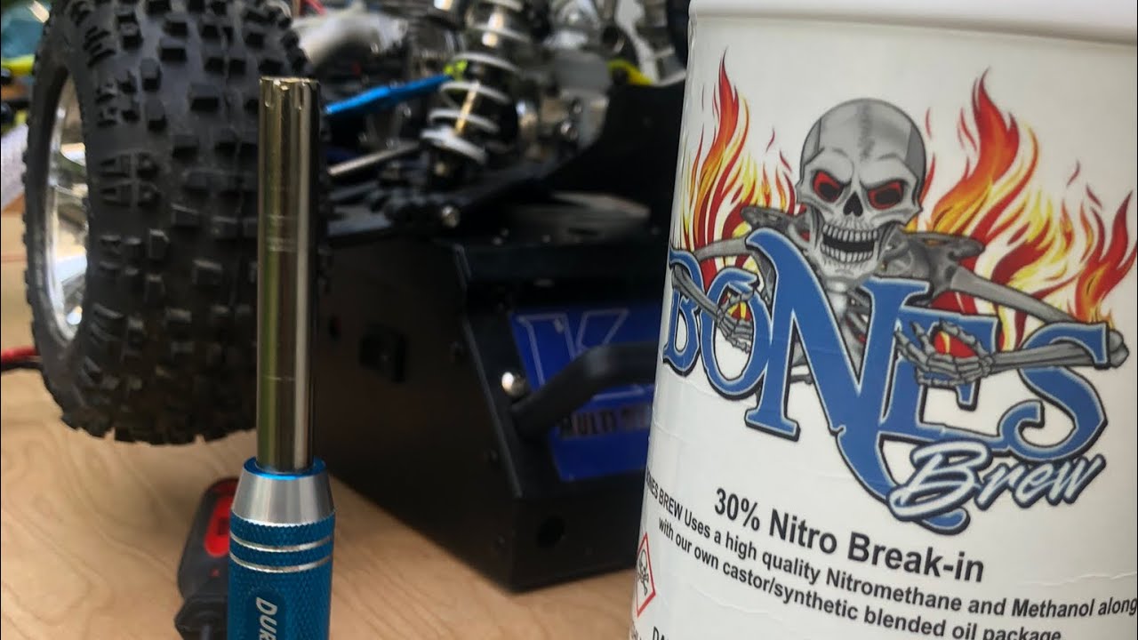 Jato Break-in. Traxxas 3.3 engine on a roller stand. Tank 6 with Bones ...