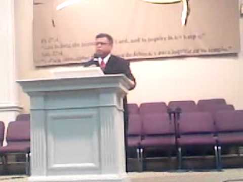 Obispo Presidente de la Iglesia Apostolica Unida Rev.DANIEL LUERA ...