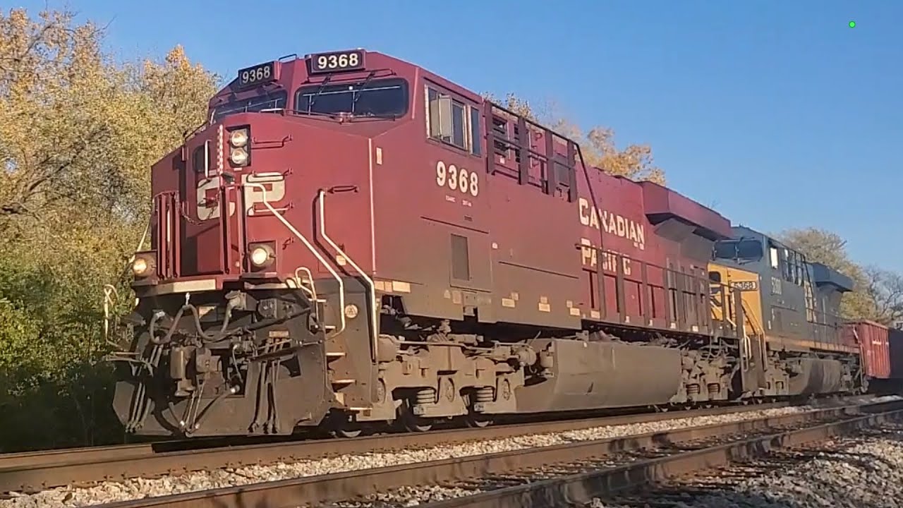 Canadian Pacific 9368 & CSX 5368 pulling CP 253 West MD-W line ...