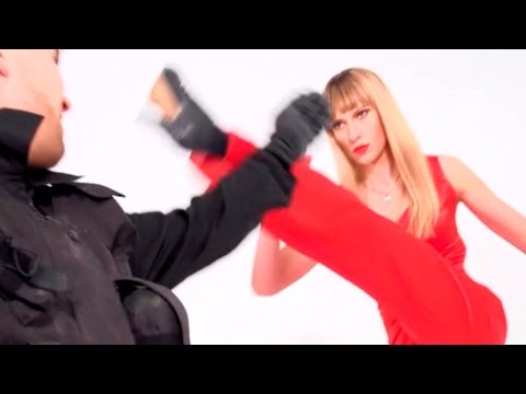 Blonde Karate/MMA Girl knocks out Attacker. Fight with K.O.
