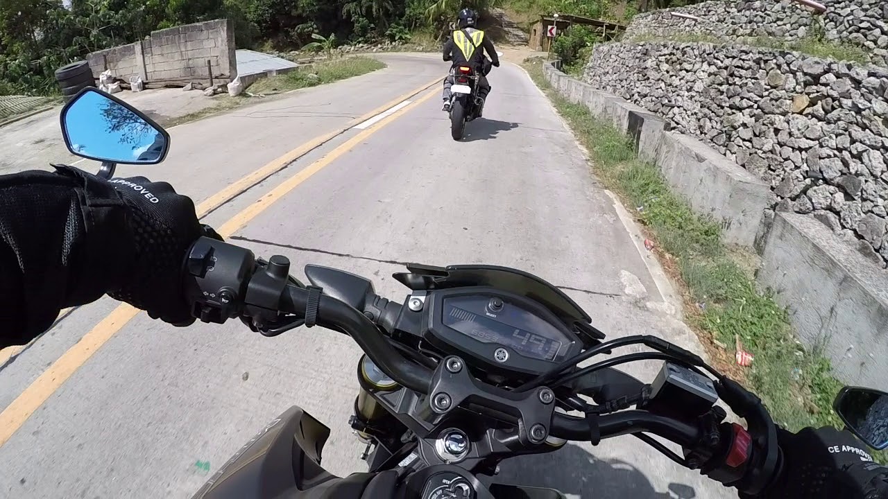 Lobo Twisties with Yamaha TFX (M Slaz / MT 15) - YouTube