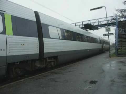 Tog på Taulov station - YouTube