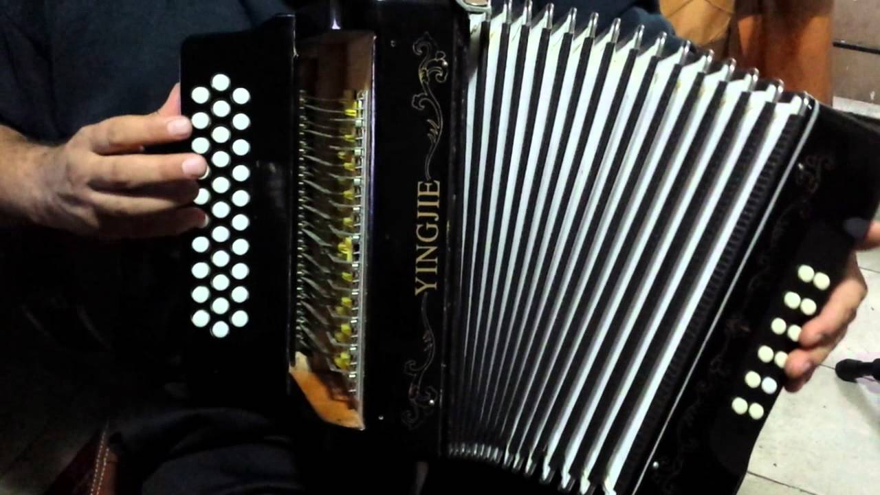 Terrenal tono fa acordeon sol - YouTube