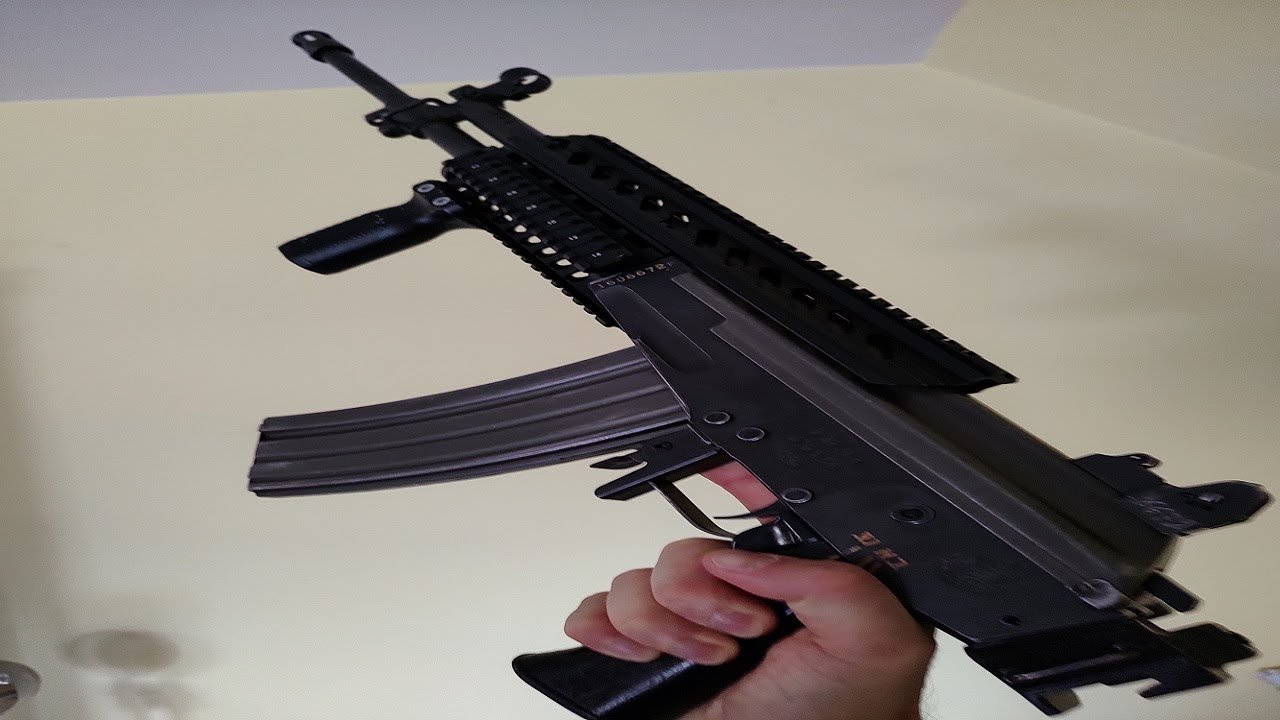 Karabin Galil 5.56 & 45 mm NATO - YouTube
