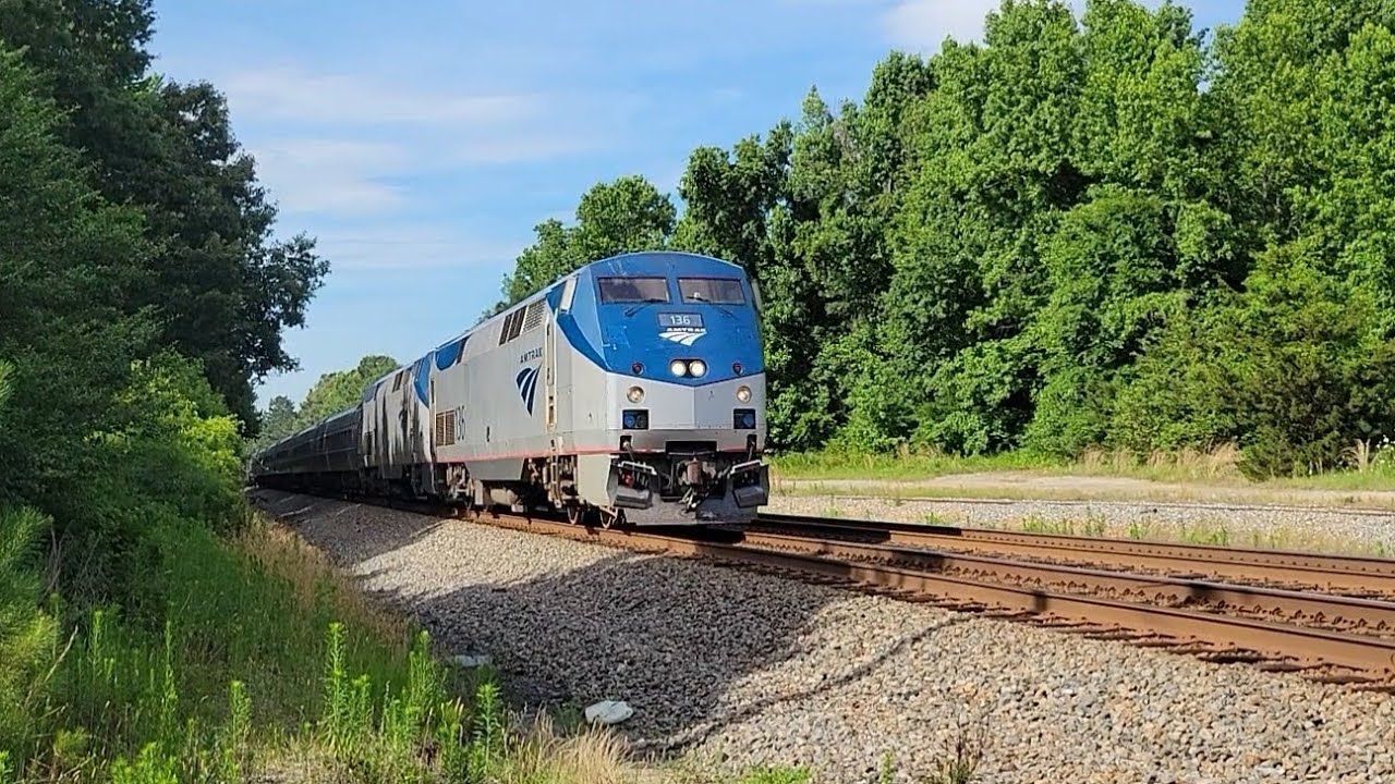 Amtrak 91 Silver Service in Elmont! - YouTube