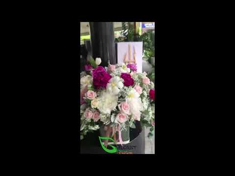 Happy birthday flower arrangement in Saigon