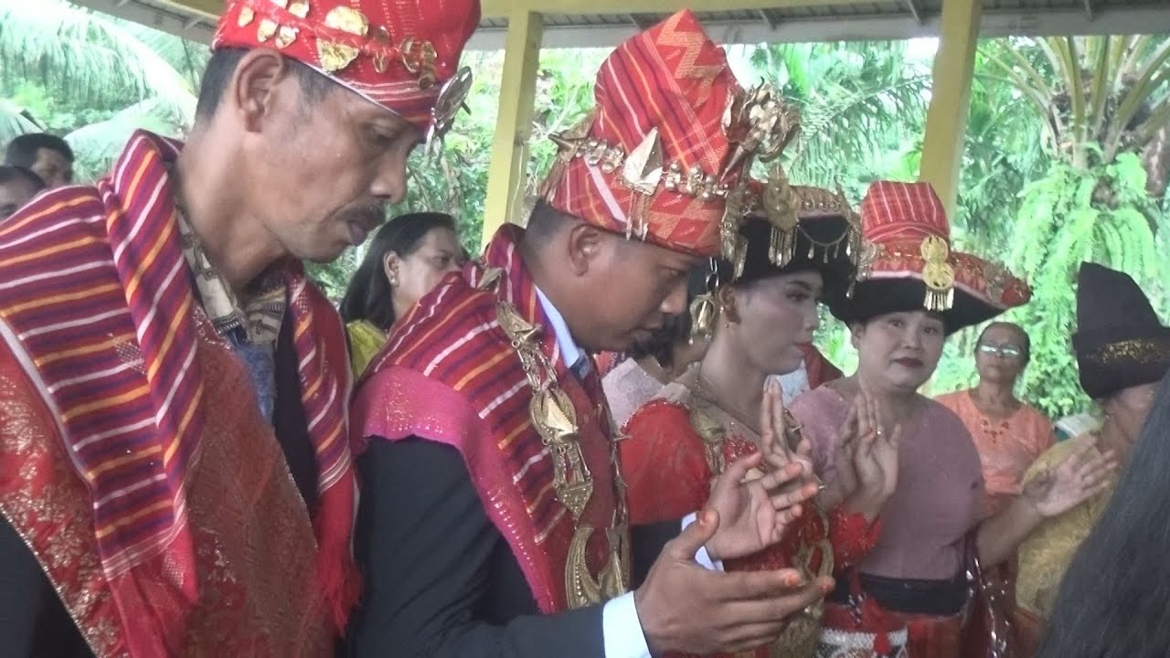 Gendang Mbaba Kampil // Perjabun Julianta Bangun & Iis Ariska Br Sitepu ...