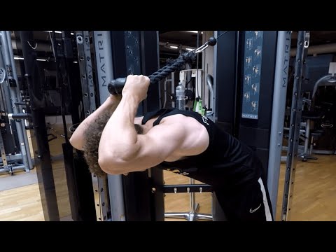 Extension triceps horizontale à la corde - FitMetrics - YouTube