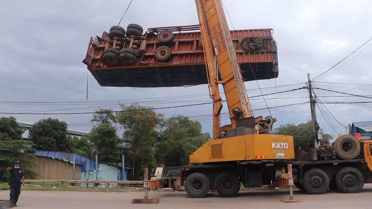 Incredible recovery heavy loading truck fail of road to water canal ...