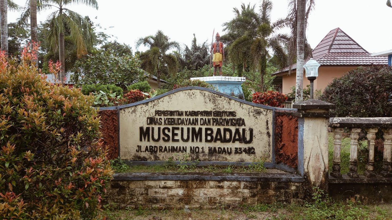 Wawancara tentang Sejarah Museum Badau🏠🕊 - YouTube